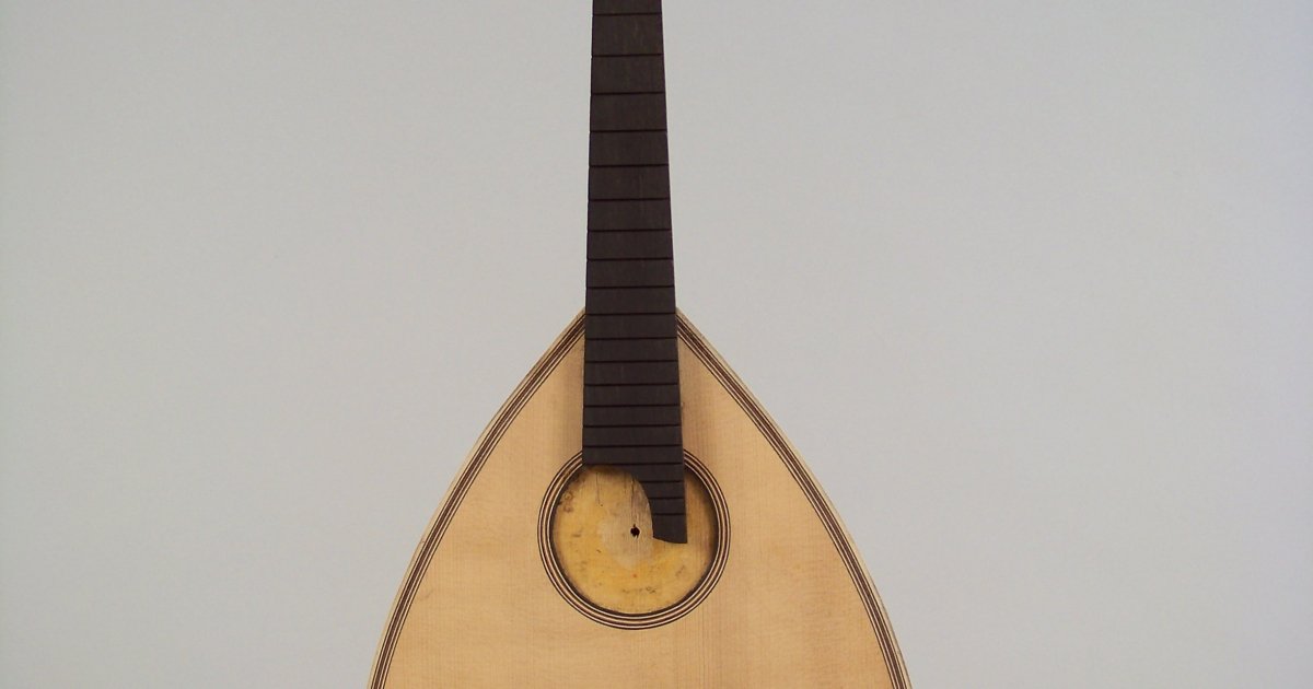 Mandoline - Accueil - musée de mirecourt